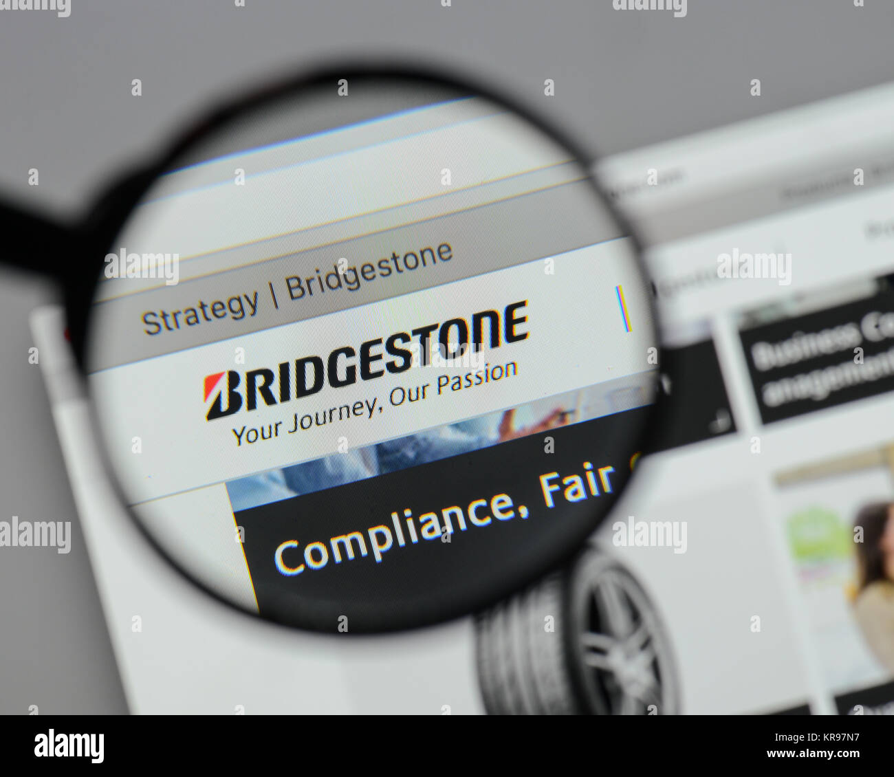 Bridgestone emblem hi-res stock photography and images - Alamy