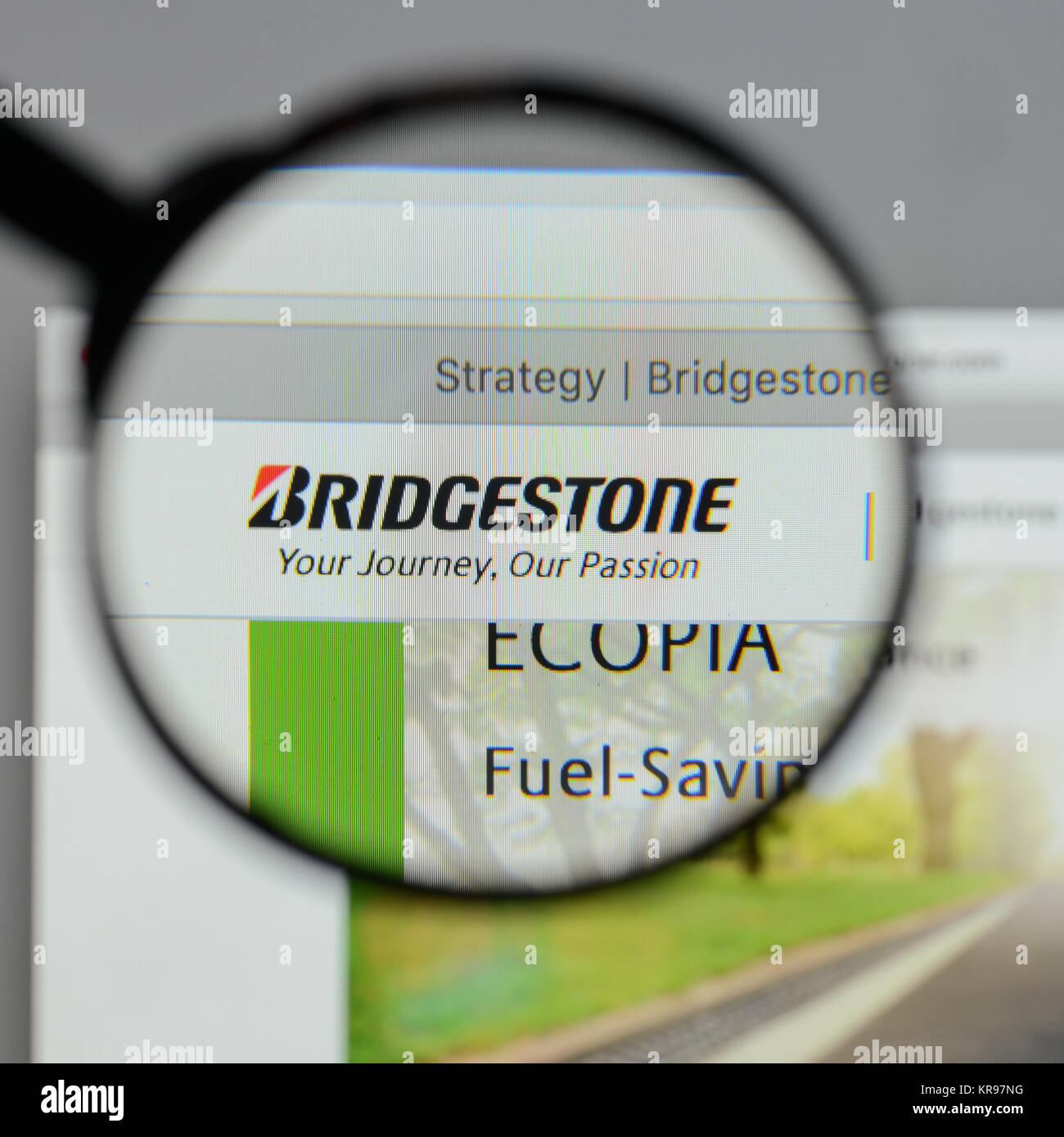 Bridgestone emblem hi-res stock photography and images - Alamy