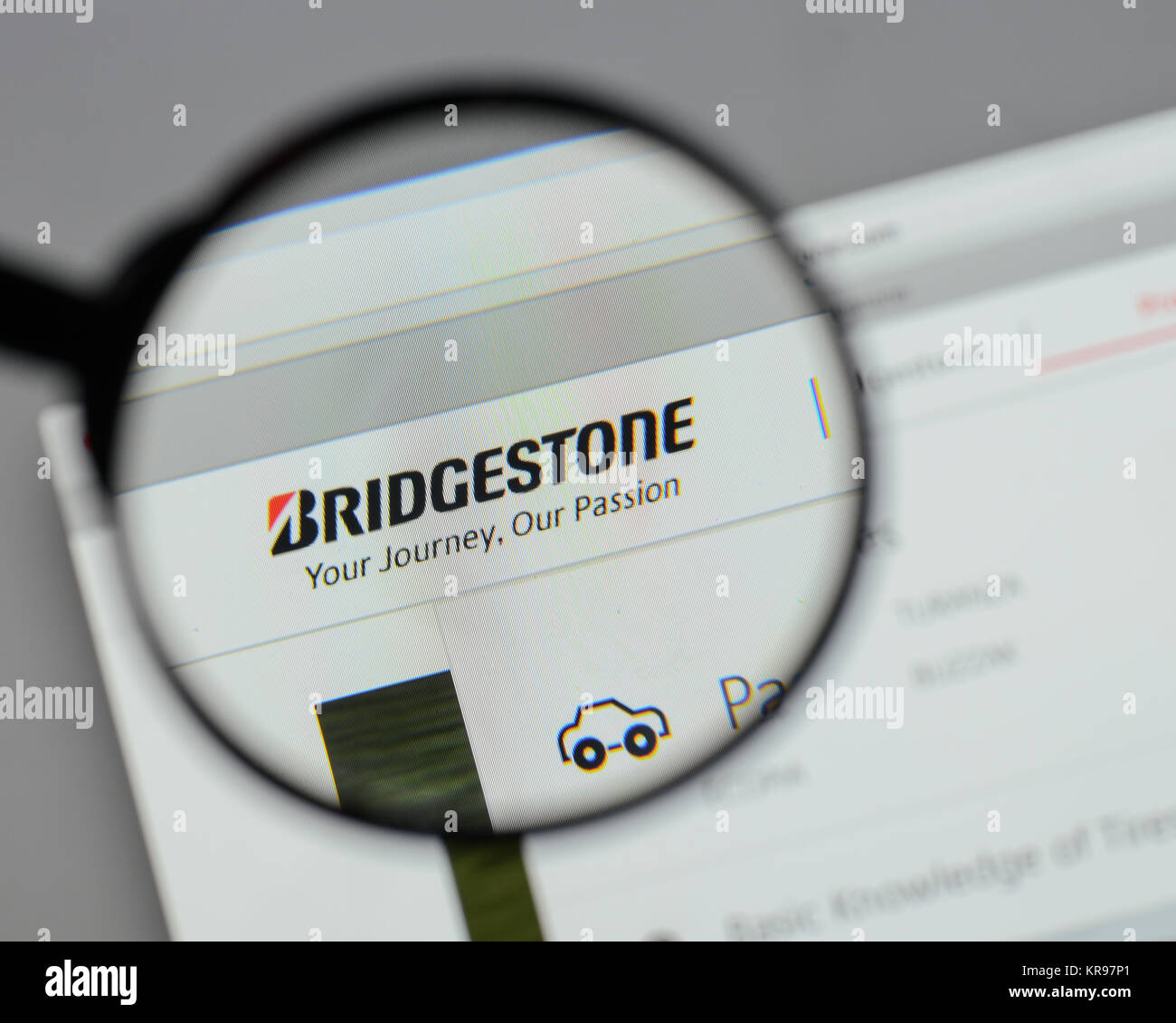 Bridgestone emblem hi-res stock photography and images - Alamy