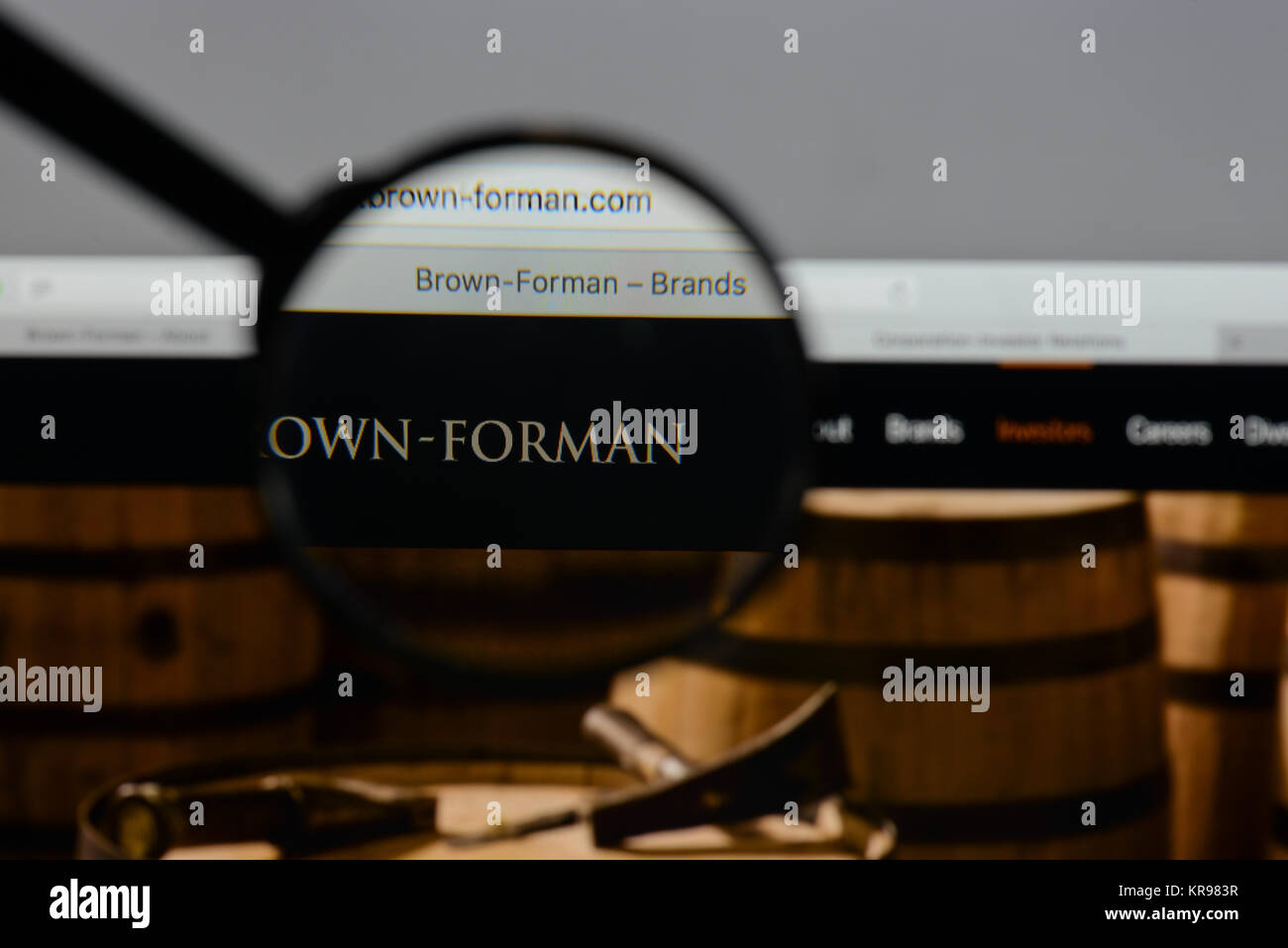 Brown forman logo hi-res stock photography and images - Alamy