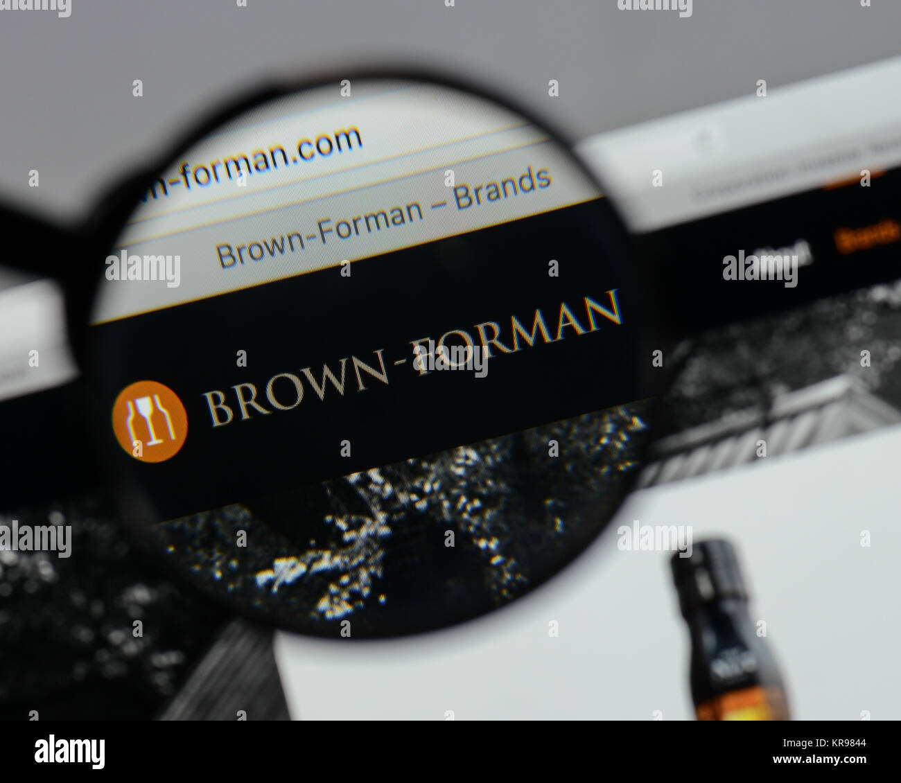 Brown forman logo hi-res stock photography and images - Alamy
