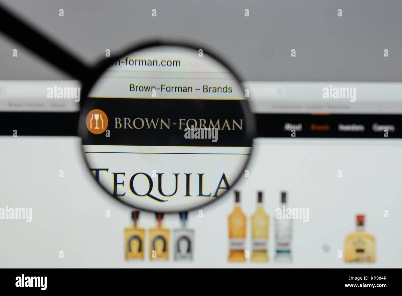 Brown forman logo hi-res stock photography and images - Alamy