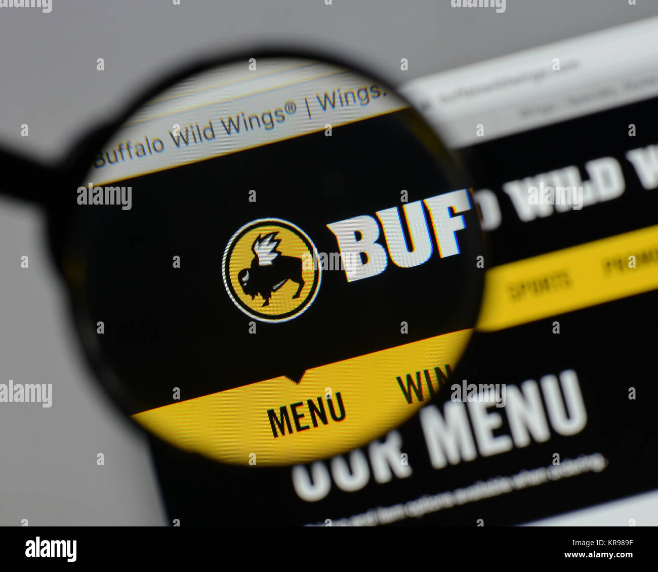 Buffalo Wild Wings Circle Logo