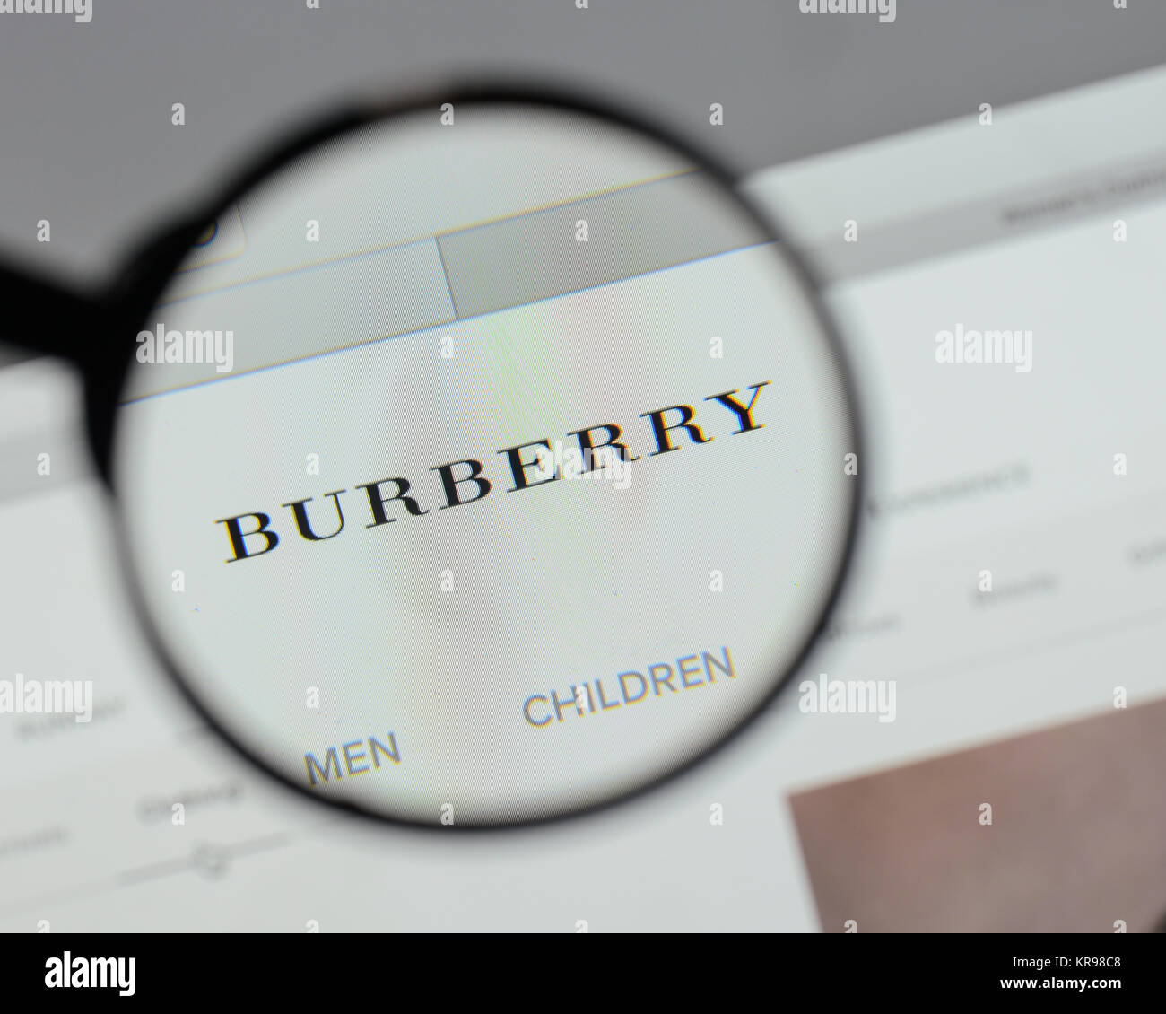 Burberry site hi-res stock photography and images - Alamy