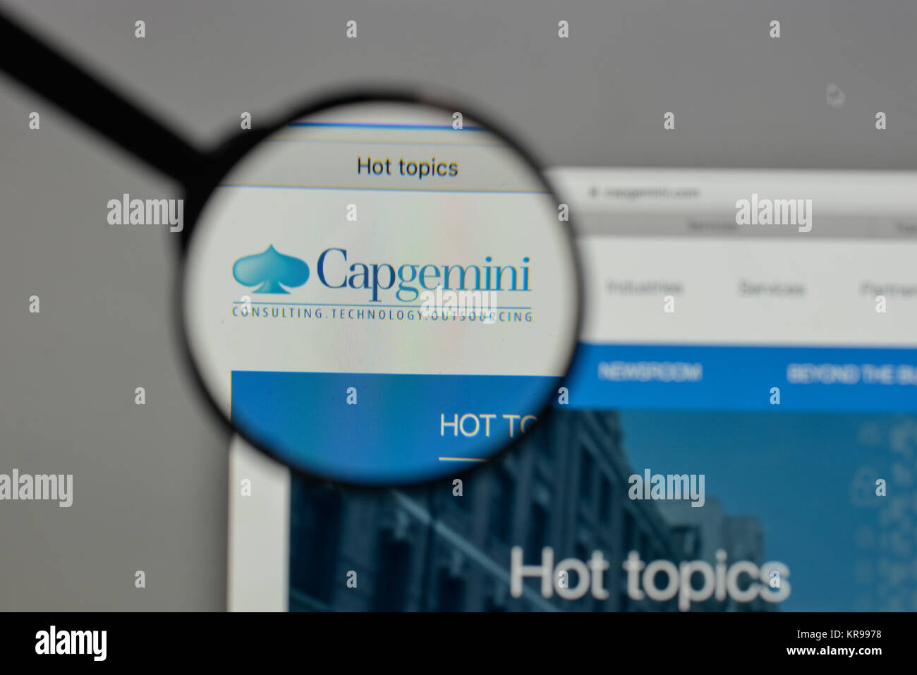 Capgemini logo hi-res stock photography and images - Alamy