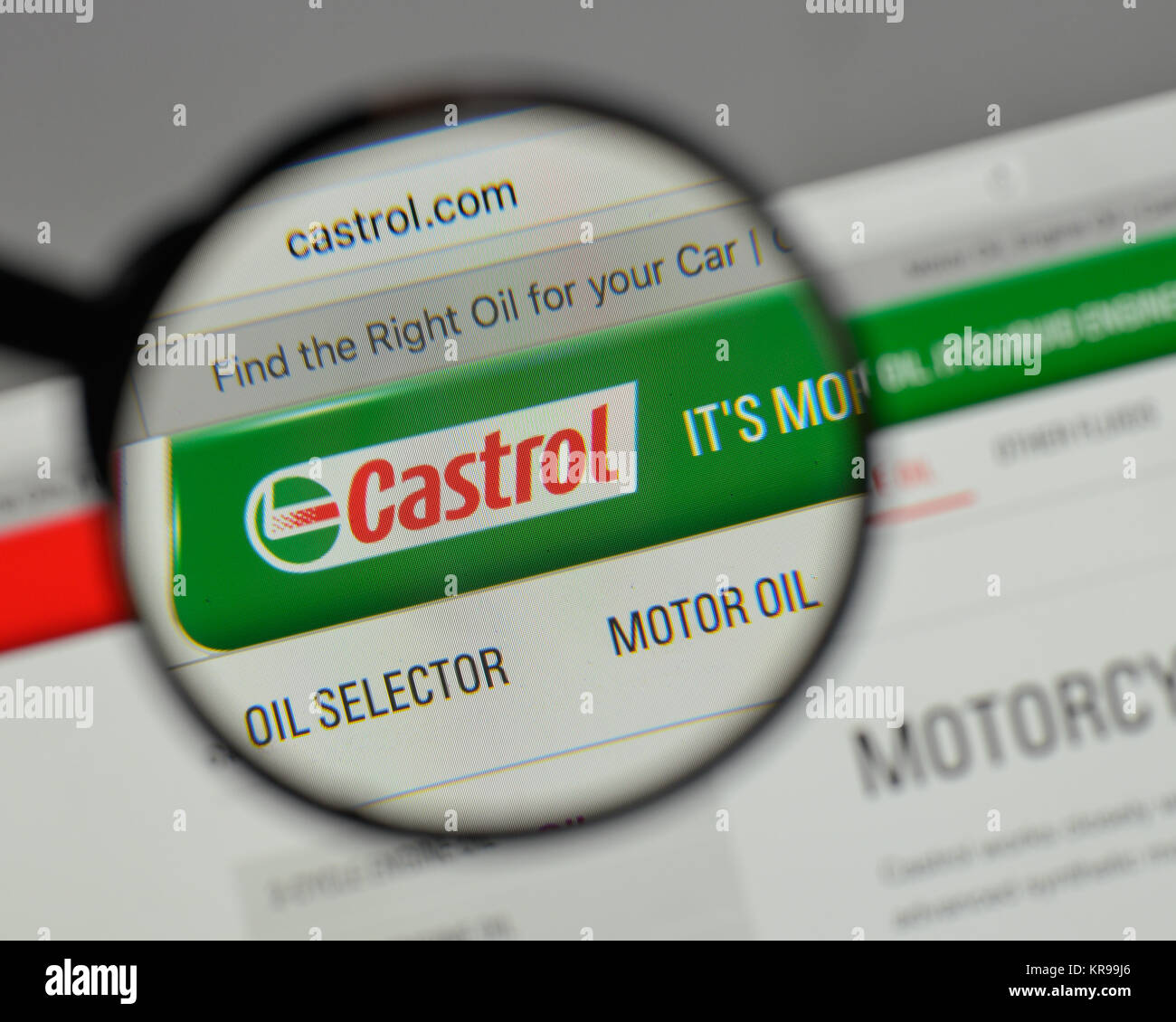 Castrol logo hi-res stock photography and images - Alamy