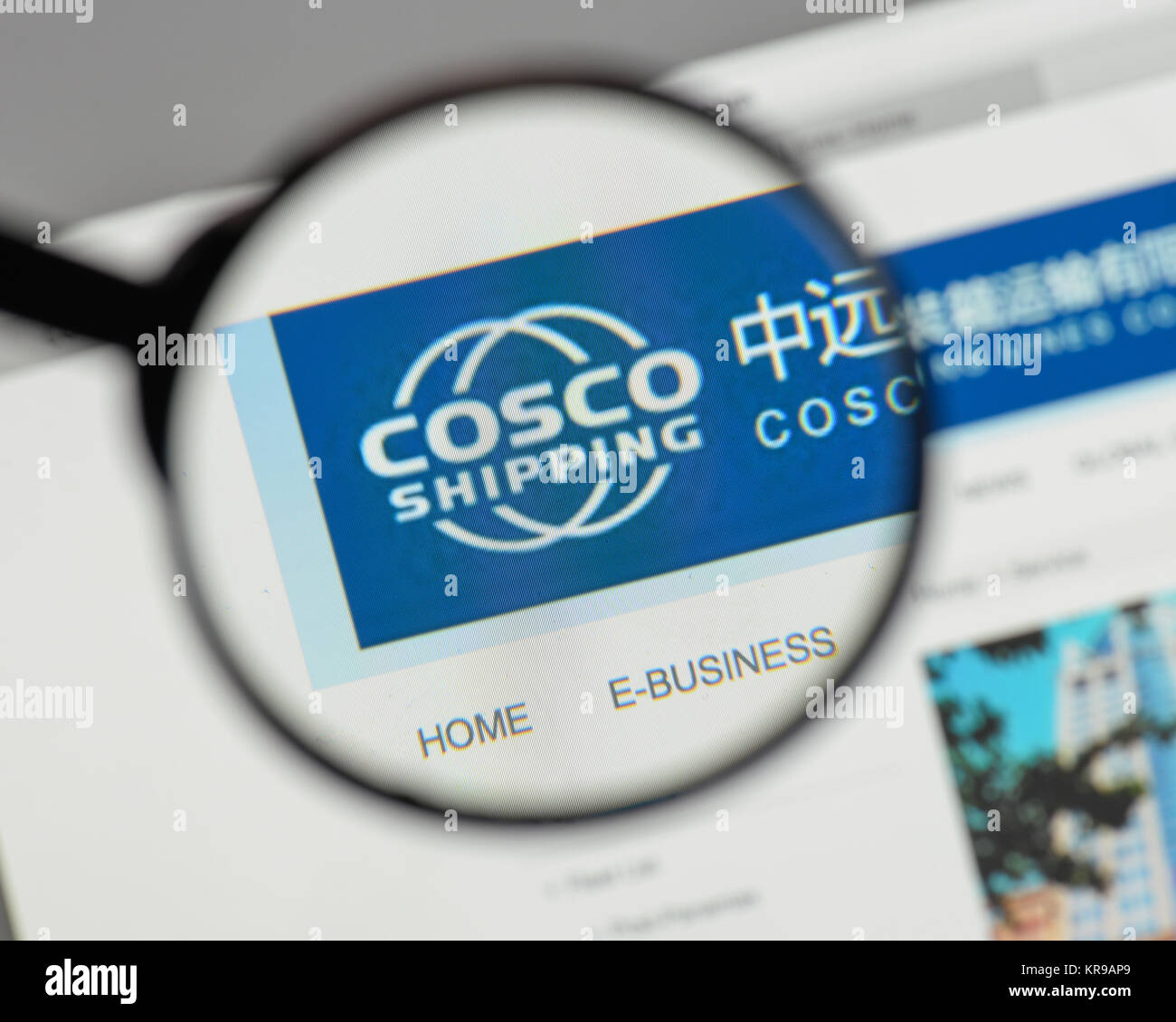 Cosco logo hi-res stock photography and images - Alamy