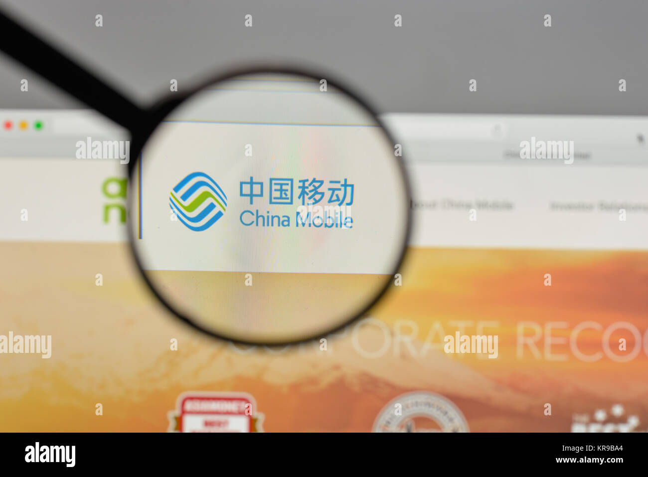 China mobile logo hi-res stock photography and images - Alamy