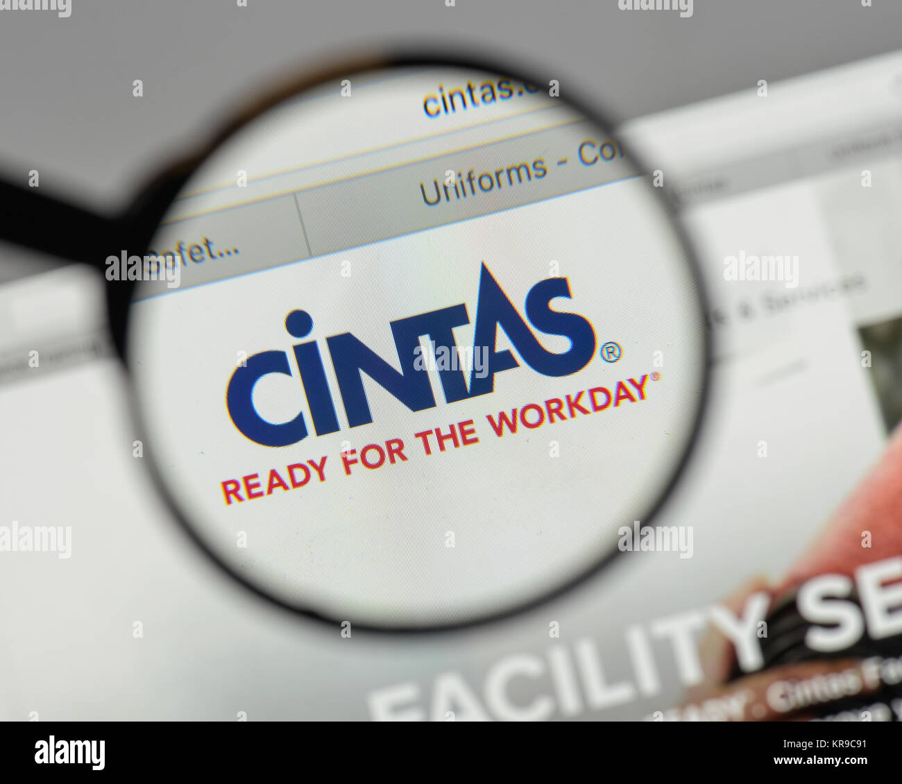 Cintas logo hi-res stock photography and images - Alamy