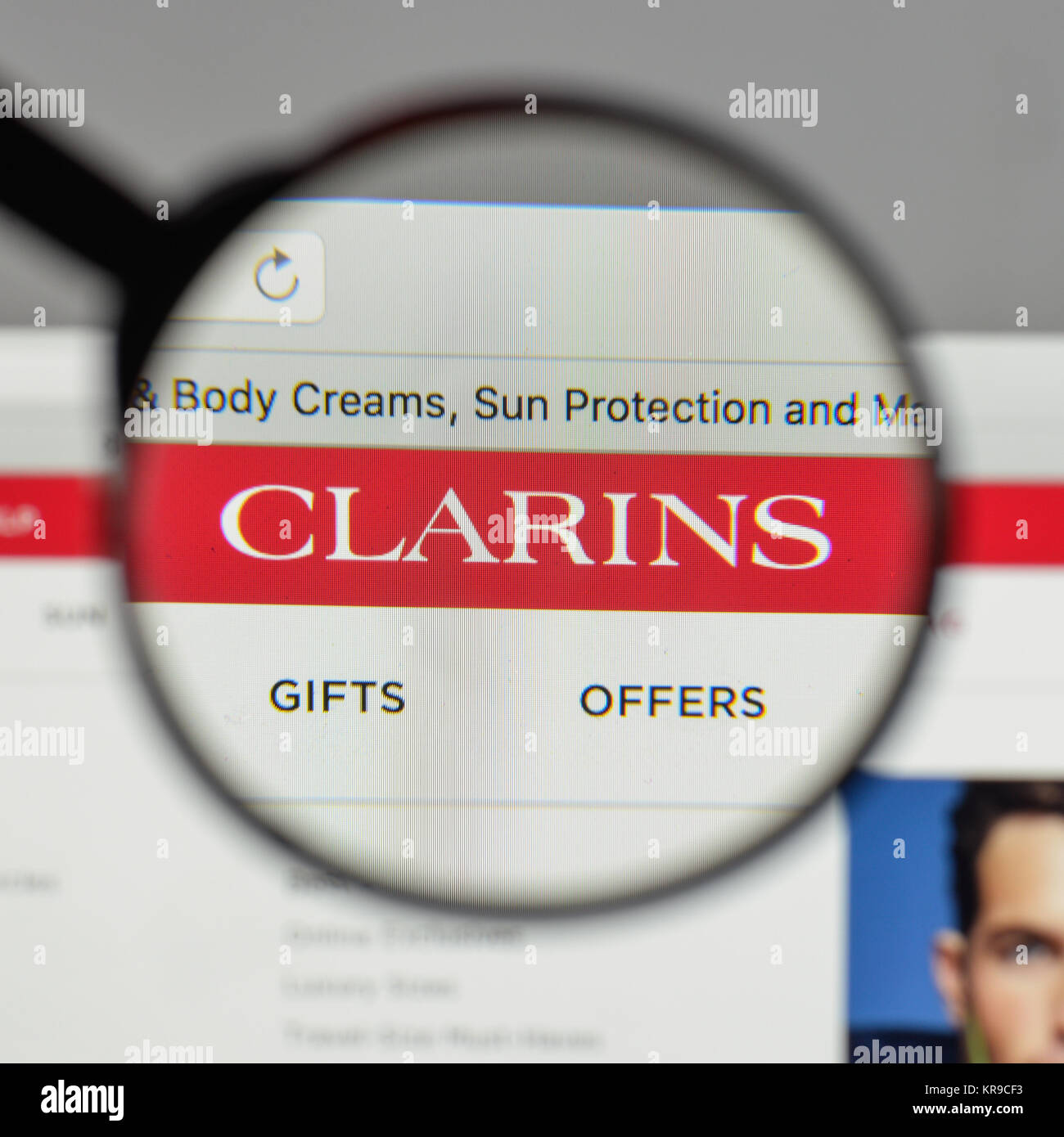 Clarins logo hi-res stock photography and images - Alamy