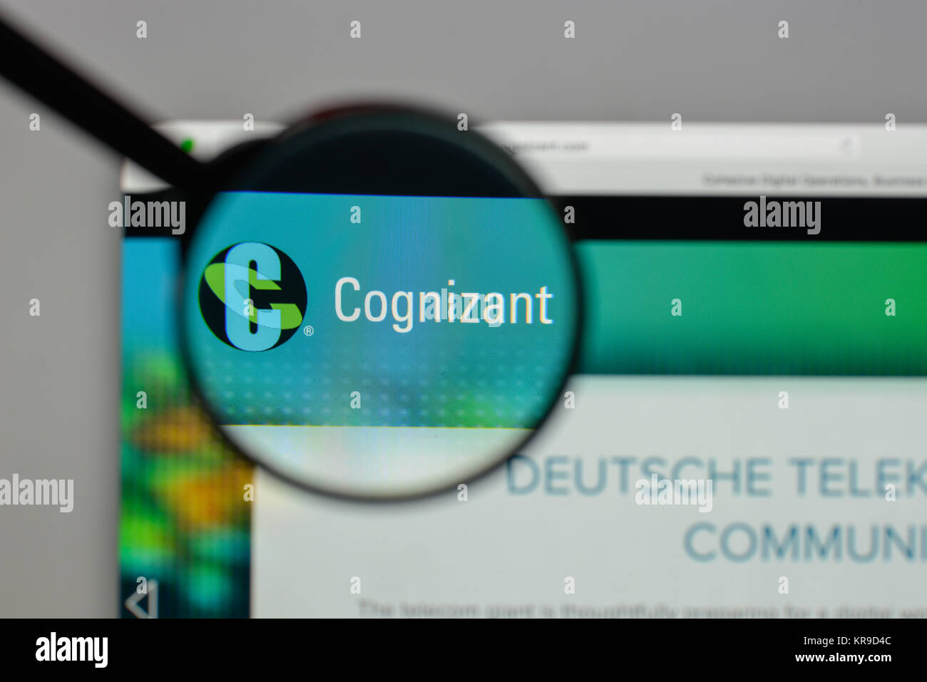 Cognizant logo hi-res stock photography and images - Alamy