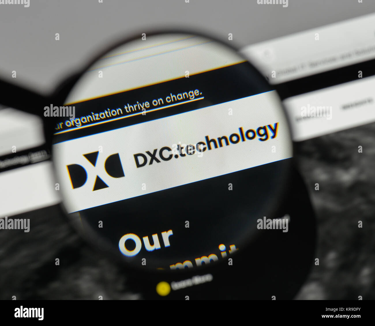 Dxc logo hi-res stock photography and images - Alamy