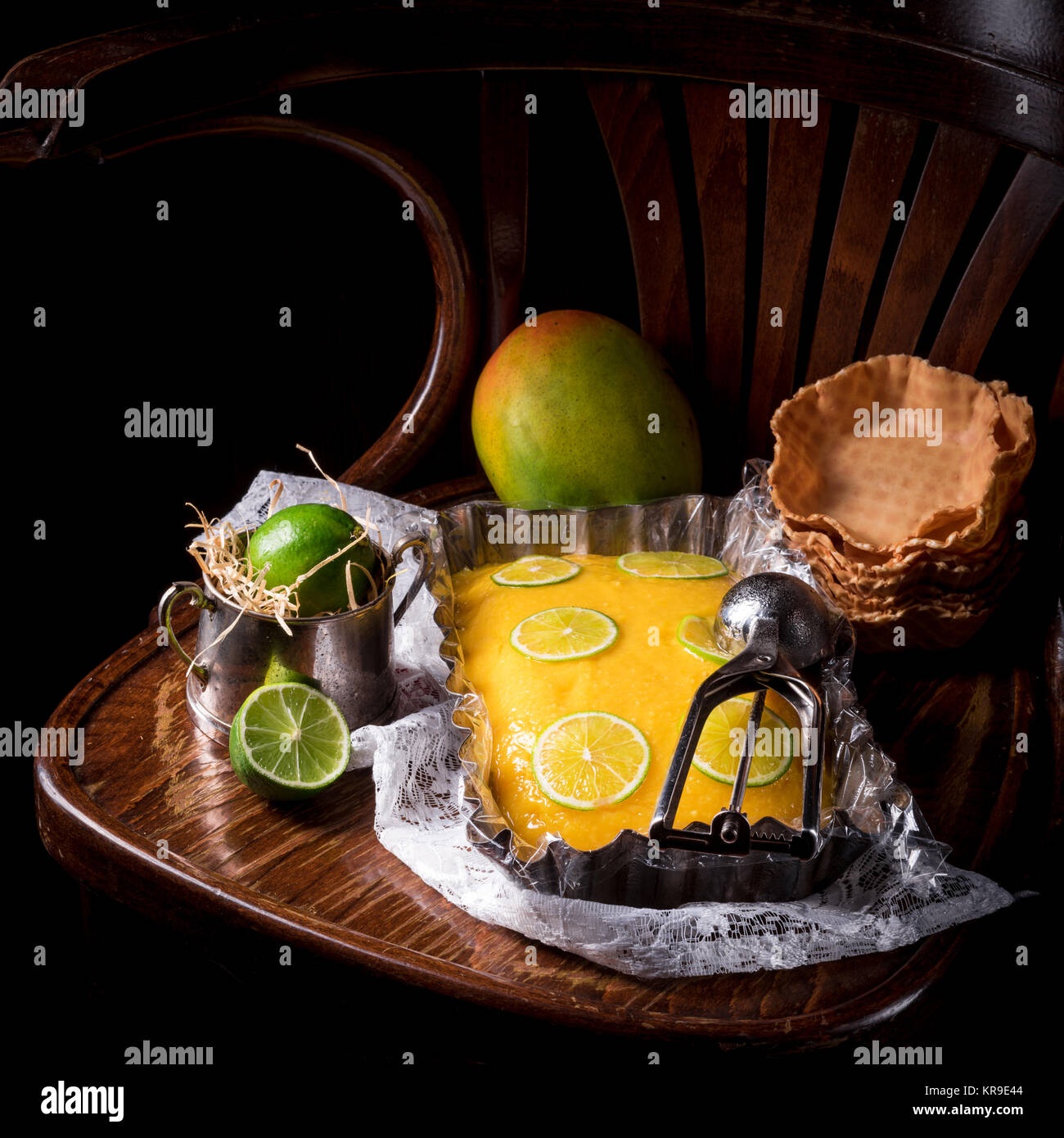 Mango pale hi-res stock photography and images - Alamy