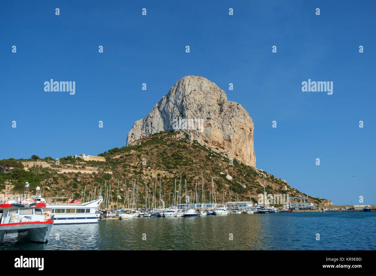 Calpe Rock, Ifach, seen from the old fishing port, Calpe, Costa Blanca ...