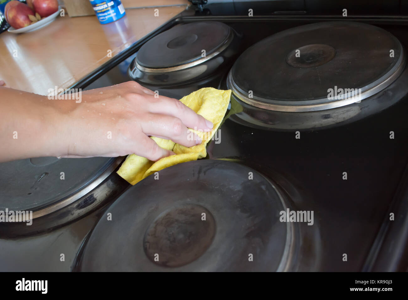 Kitchen cleaning time Stock Photo - Alamy