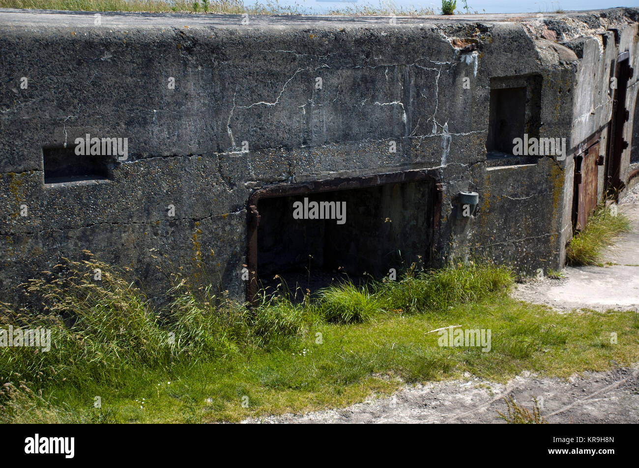 The remains of a WW2 Battery and Gun emplacements protecting the ...