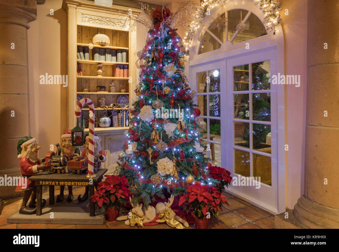 Elves candy hi-res stock photography and images - Alamy