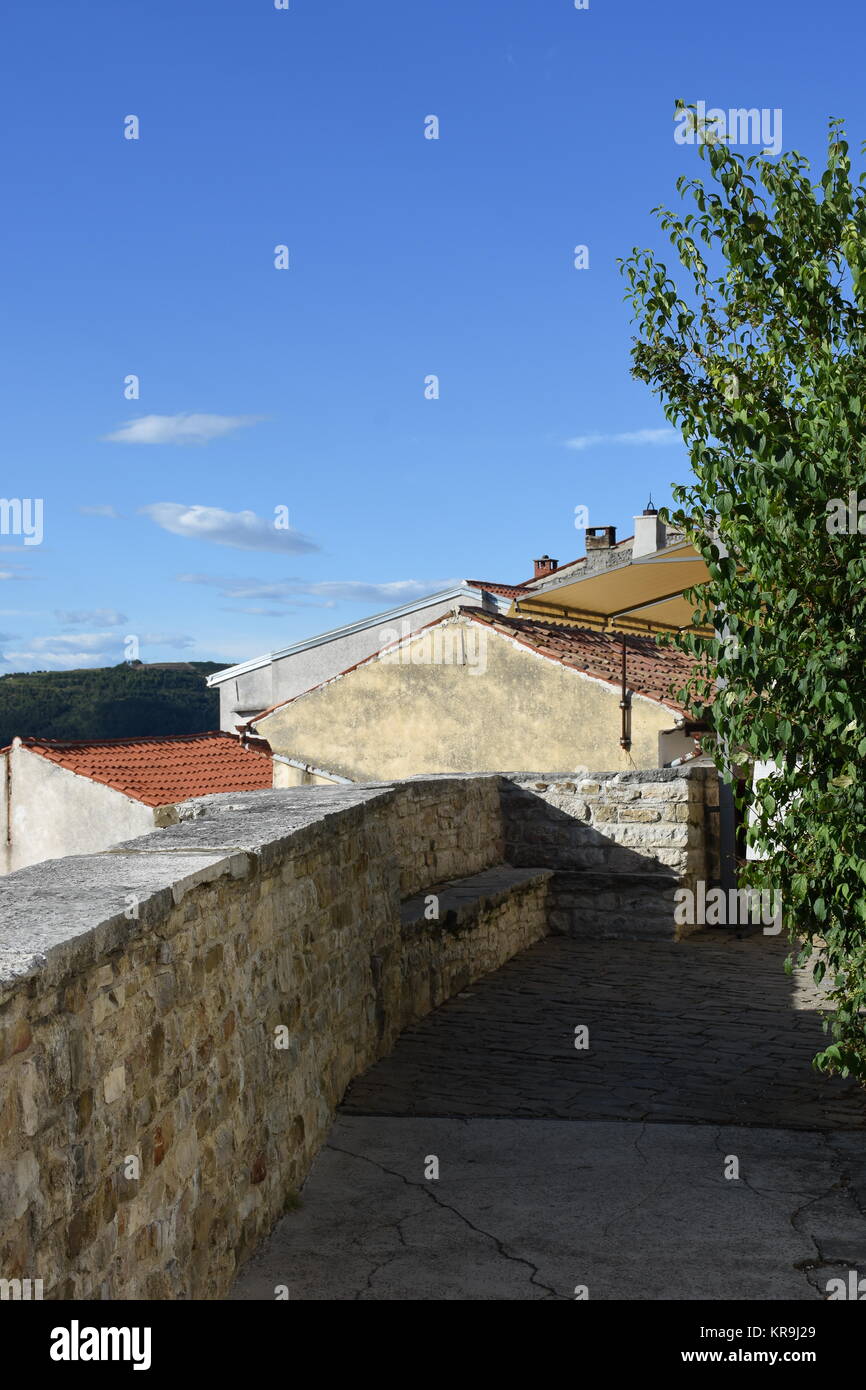 Middle wall roman defensive hi-res stock photography and images - Alamy