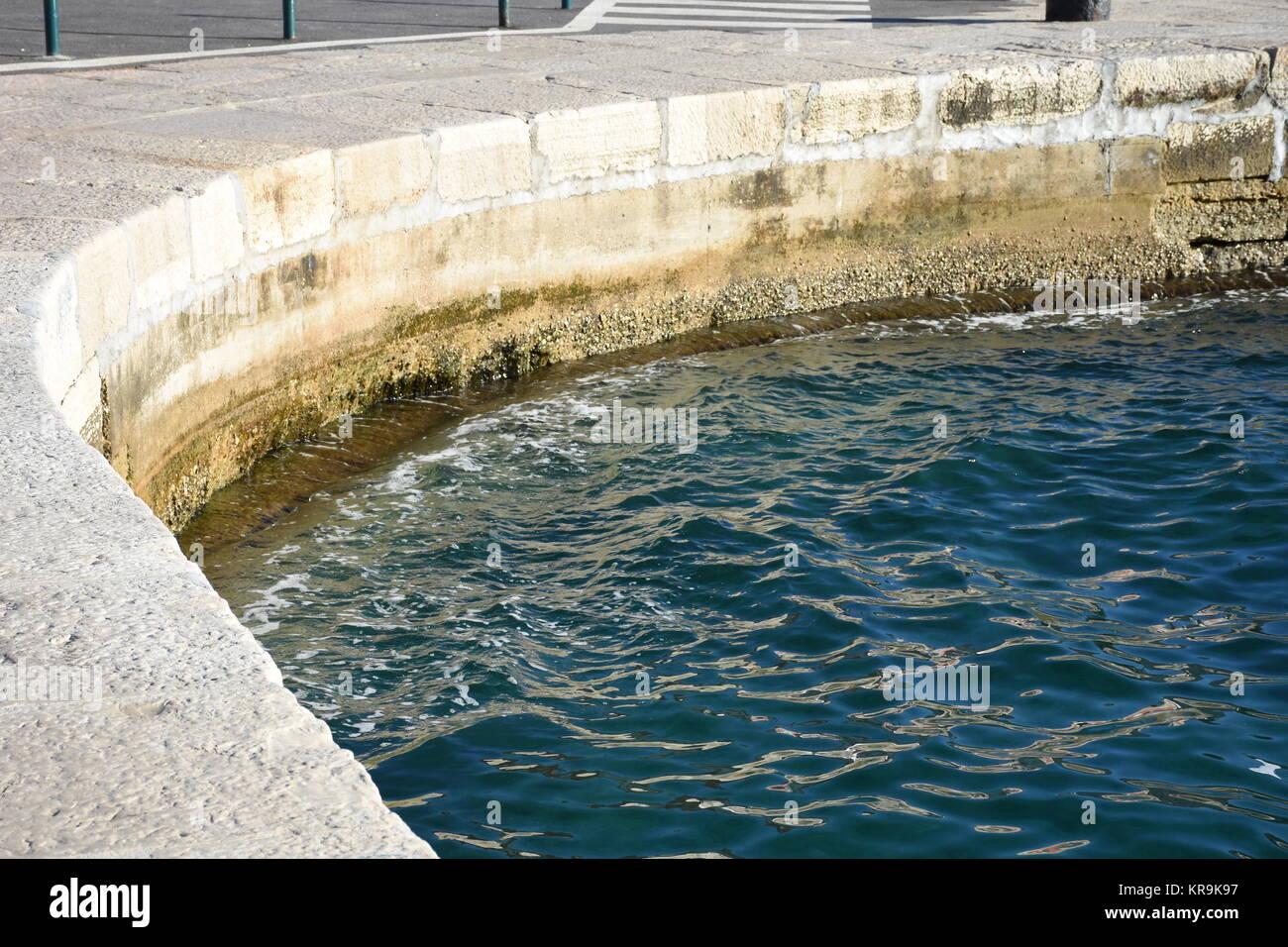 Harbor sea wall hi-res stock photography and images - Alamy