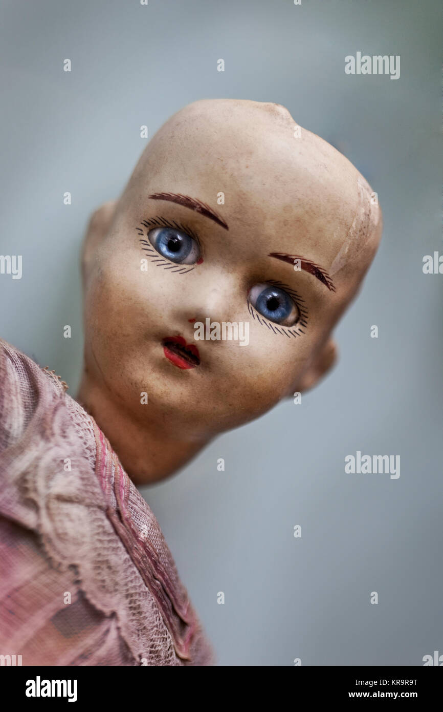 Antique porcelain doll hi-res stock photography and images - Alamy