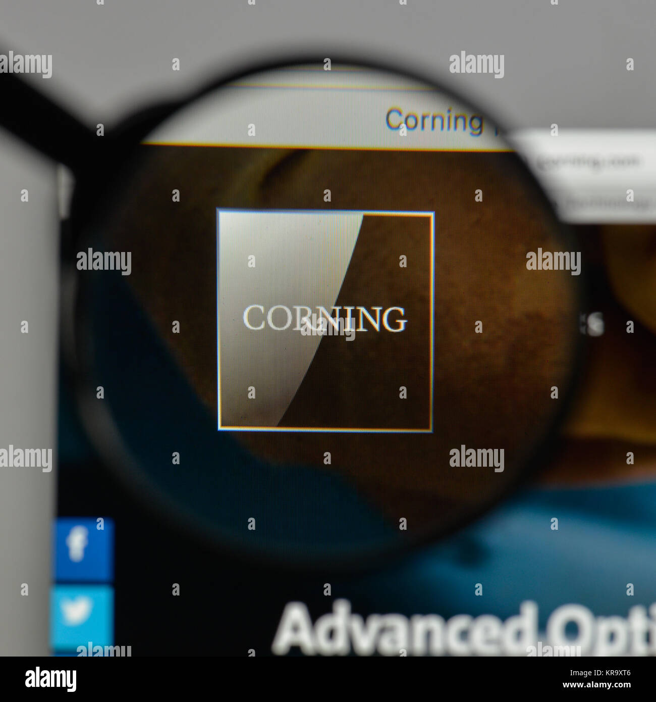 Corning logo hi-res stock photography and images - Alamy