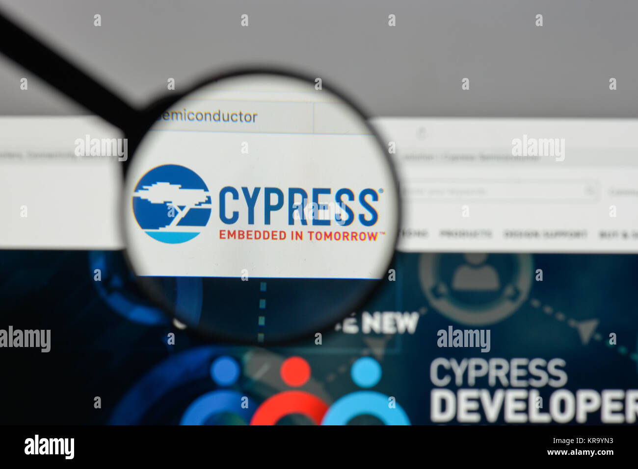 Cypress semiconductor logo hi-res stock photography and images - Alamy