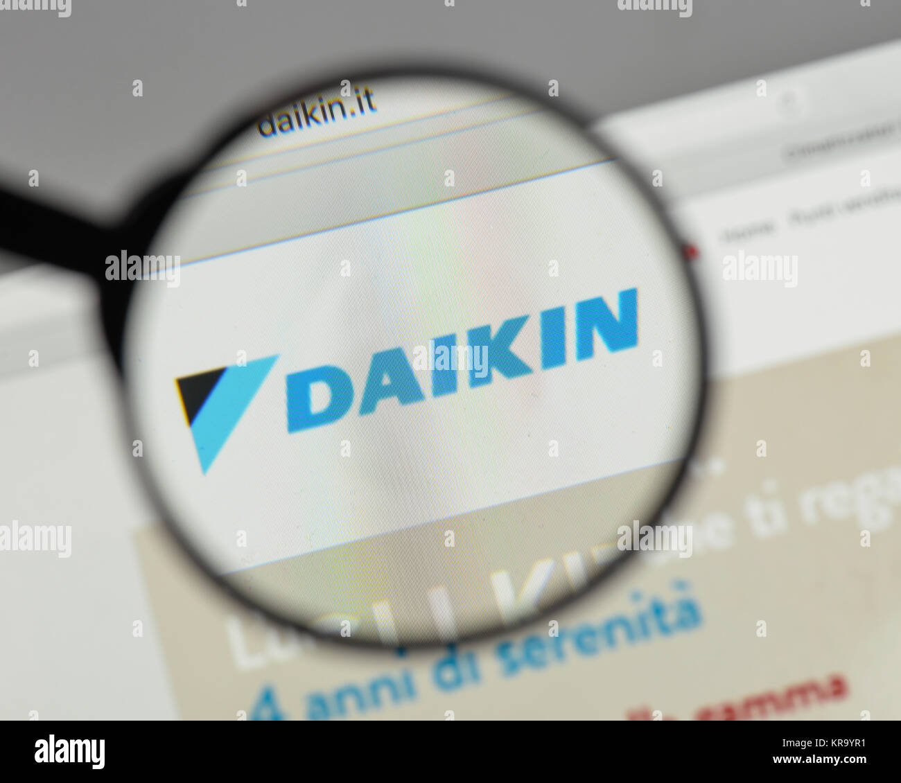 Daikin hi-res stock photography and images - Alamy