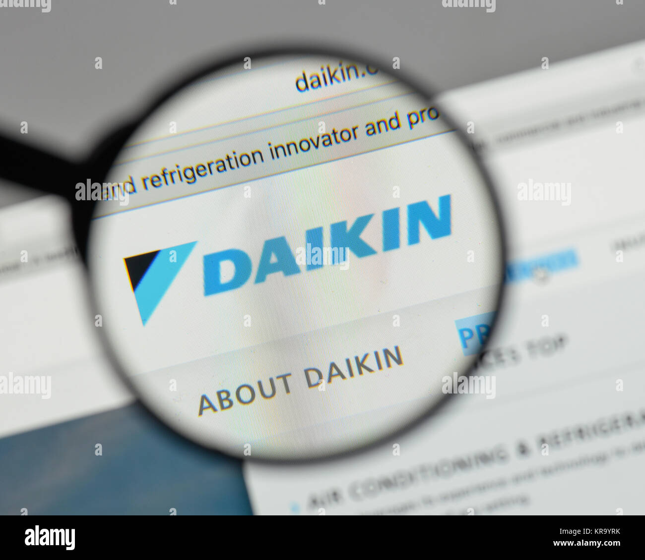 Daikin logo hi-res stock photography and images - Alamy