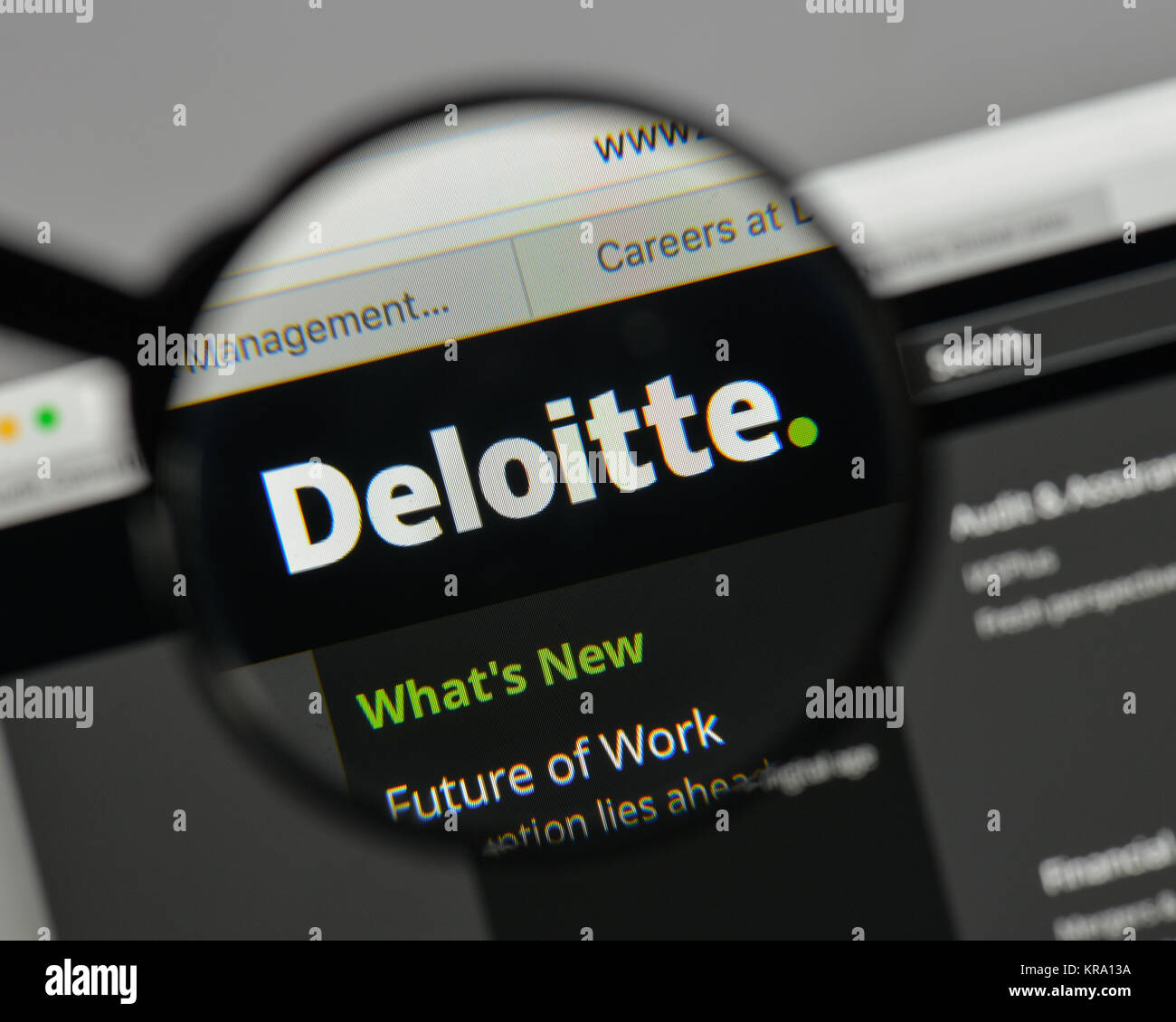 Deloitte Logo Stock Photos & Deloitte Logo Stock Images - Alamy