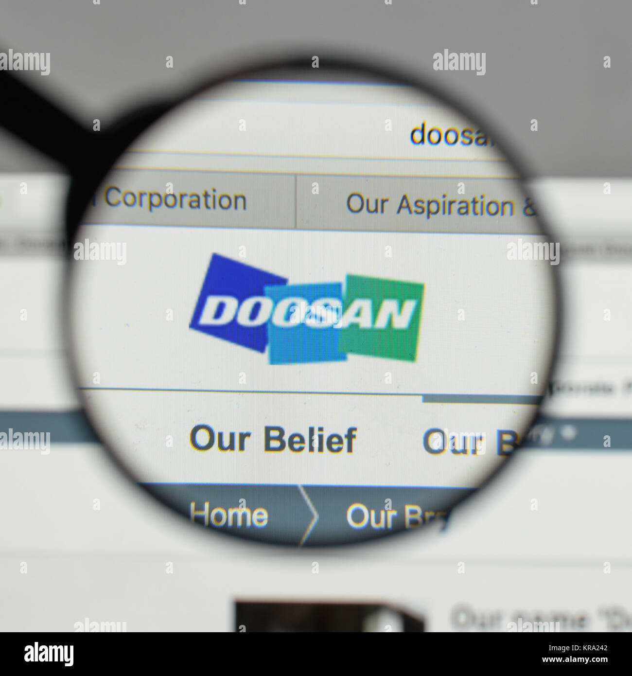 Doosan symbol hi-res stock photography and images - Alamy