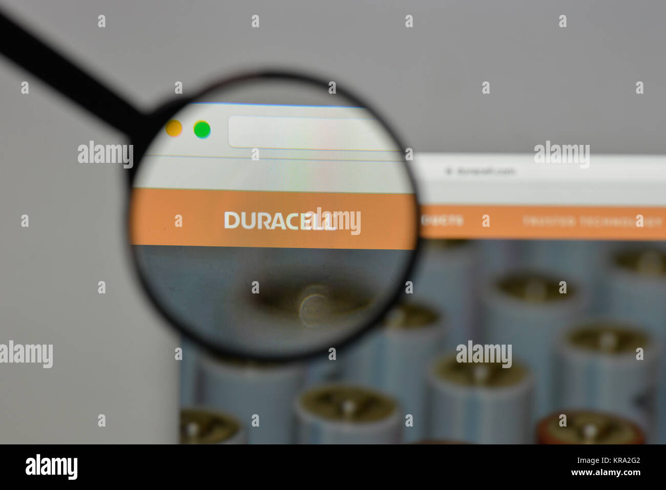 Duracell logo hi-res stock photography and images - Alamy