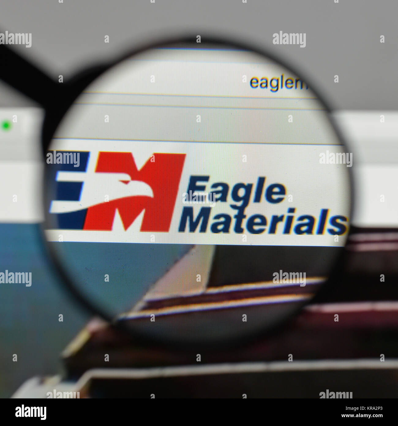 Milan, Italy - August 10, 2017: Eagle Materials logo on the website homepage Stock Photo - Alamy