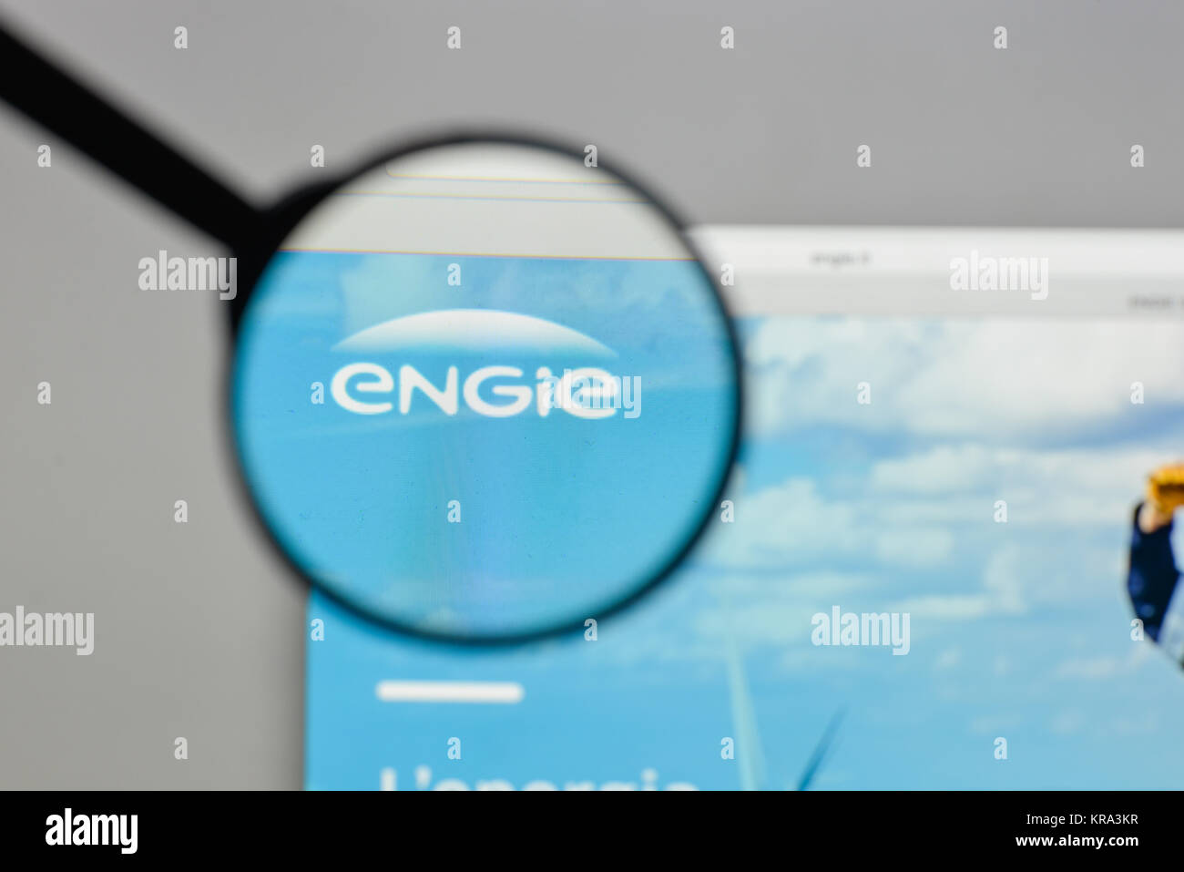 Engie logo hi-res stock photography and images - Alamy
