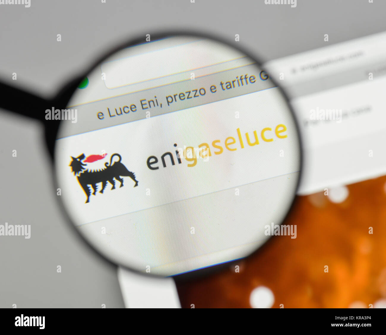 Eni computer hi-res stock photography and images - Alamy