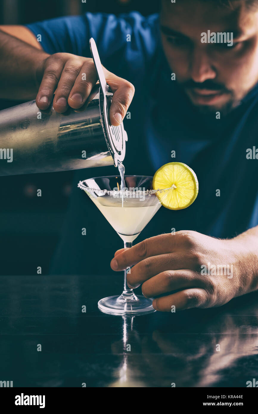 Barman making margarita cocktail Stock Photo - Alamy