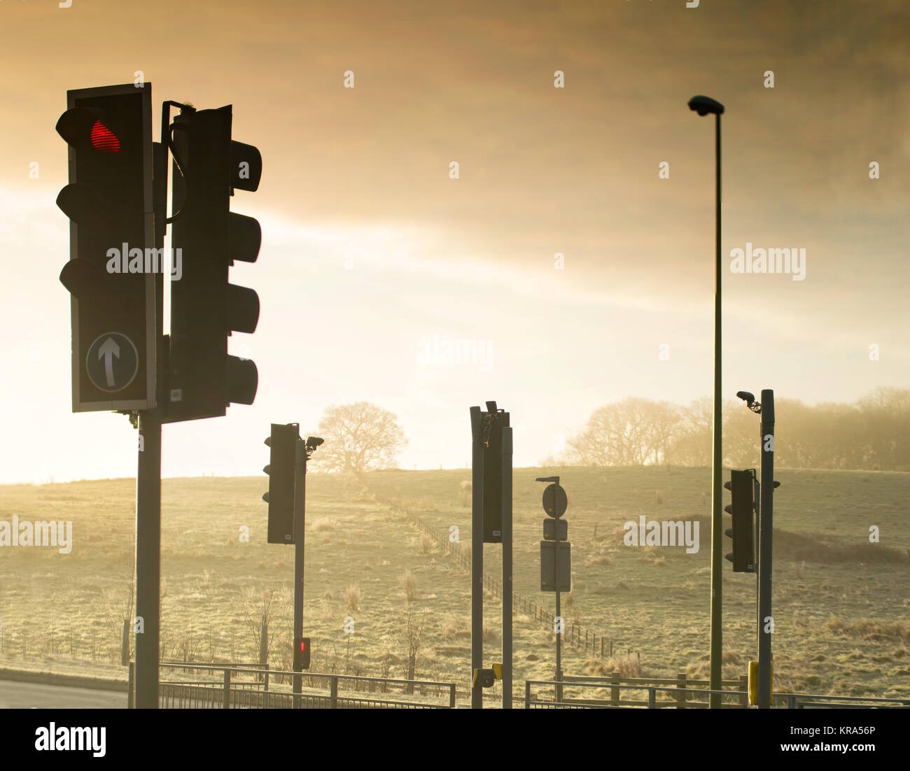 Red light traffic signal uk hi-res stock photography and images - Alamy