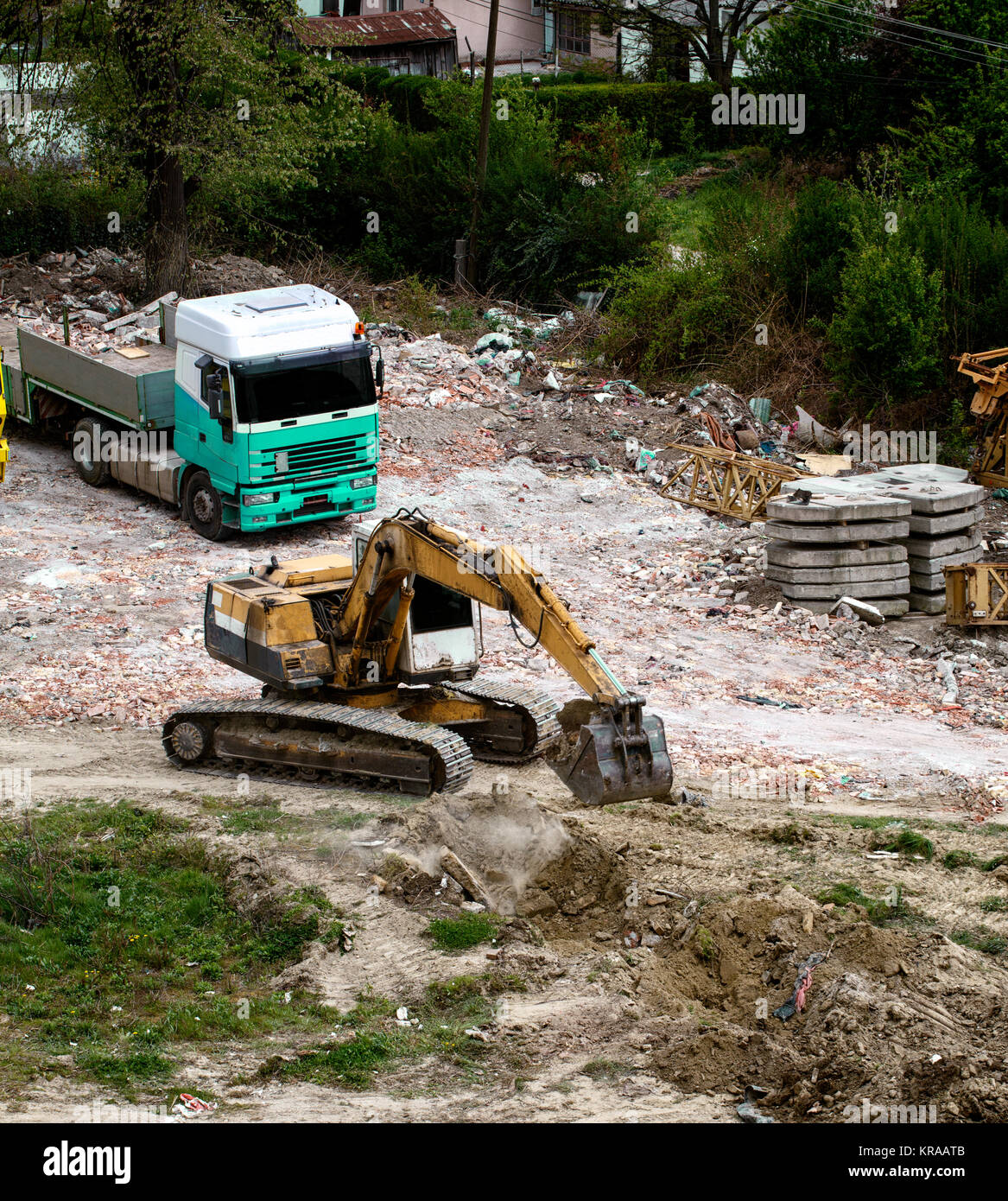 Dig hole fence hi-res stock photography and images - Alamy