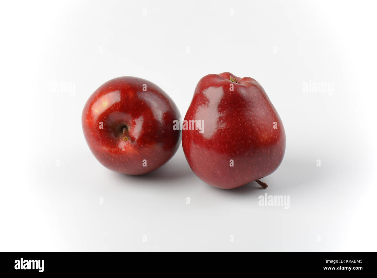 Red Delicious Apples Stock Photo - Alamy