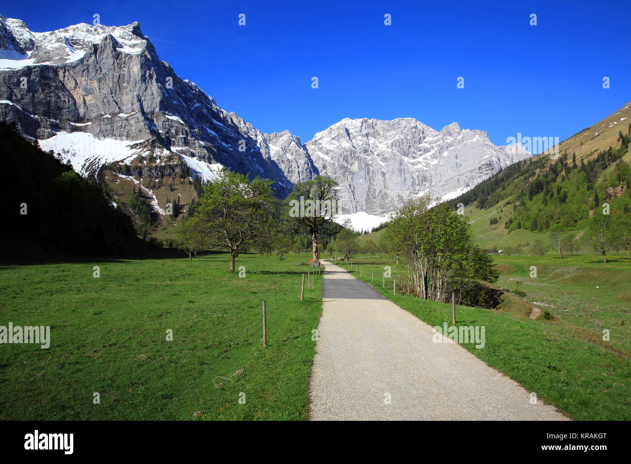 trail to enger basic Stock Photo - Alamy