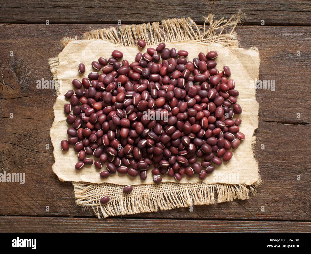 Uncooked azuki beans Stock Photo - Alamy