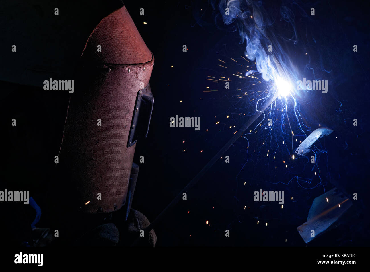 Welding worker china hi-res stock photography and images - Alamy