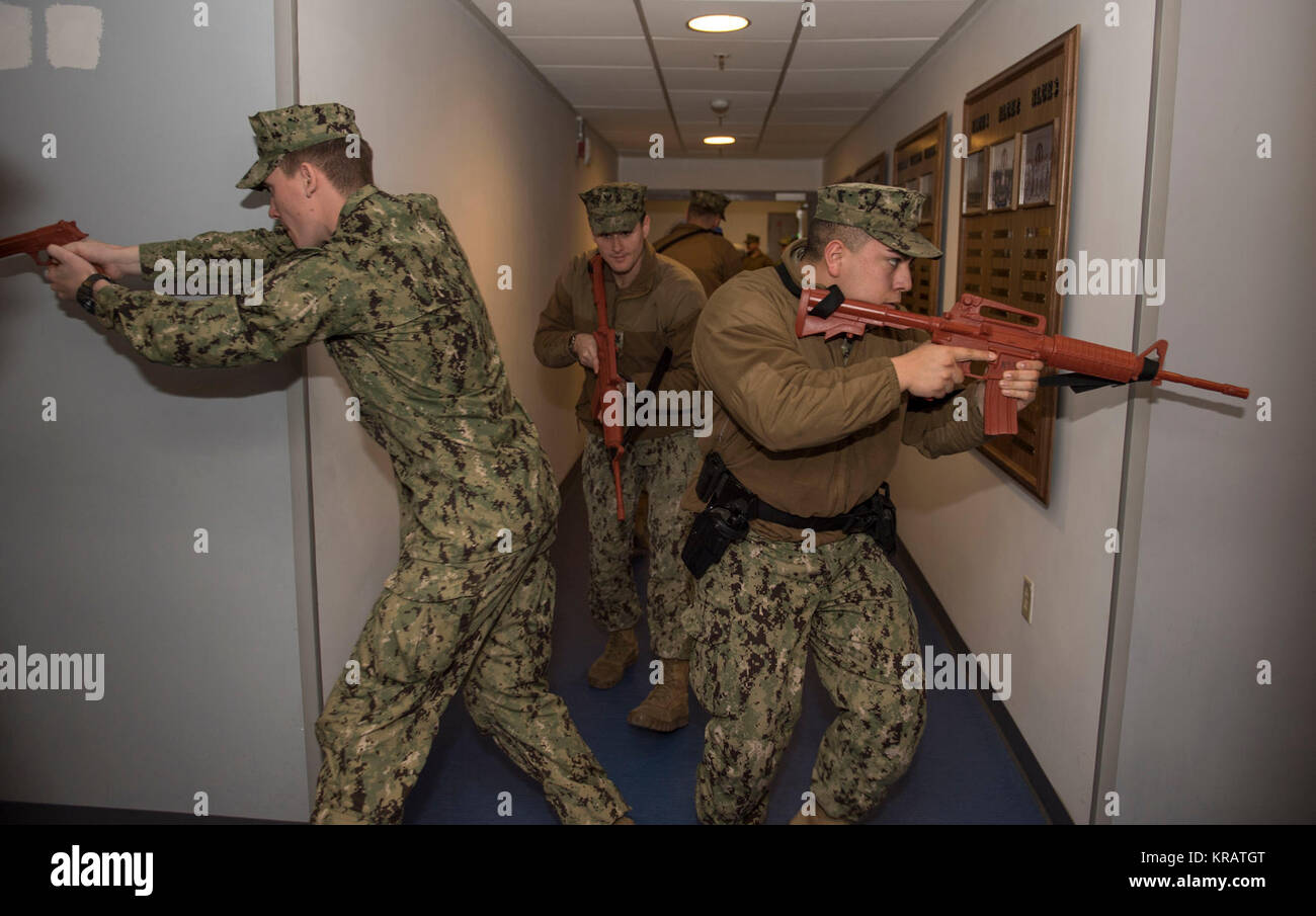 Romania (Dec. 12, 2017) Sailors assigned to Naval Support Facility (NSF ...