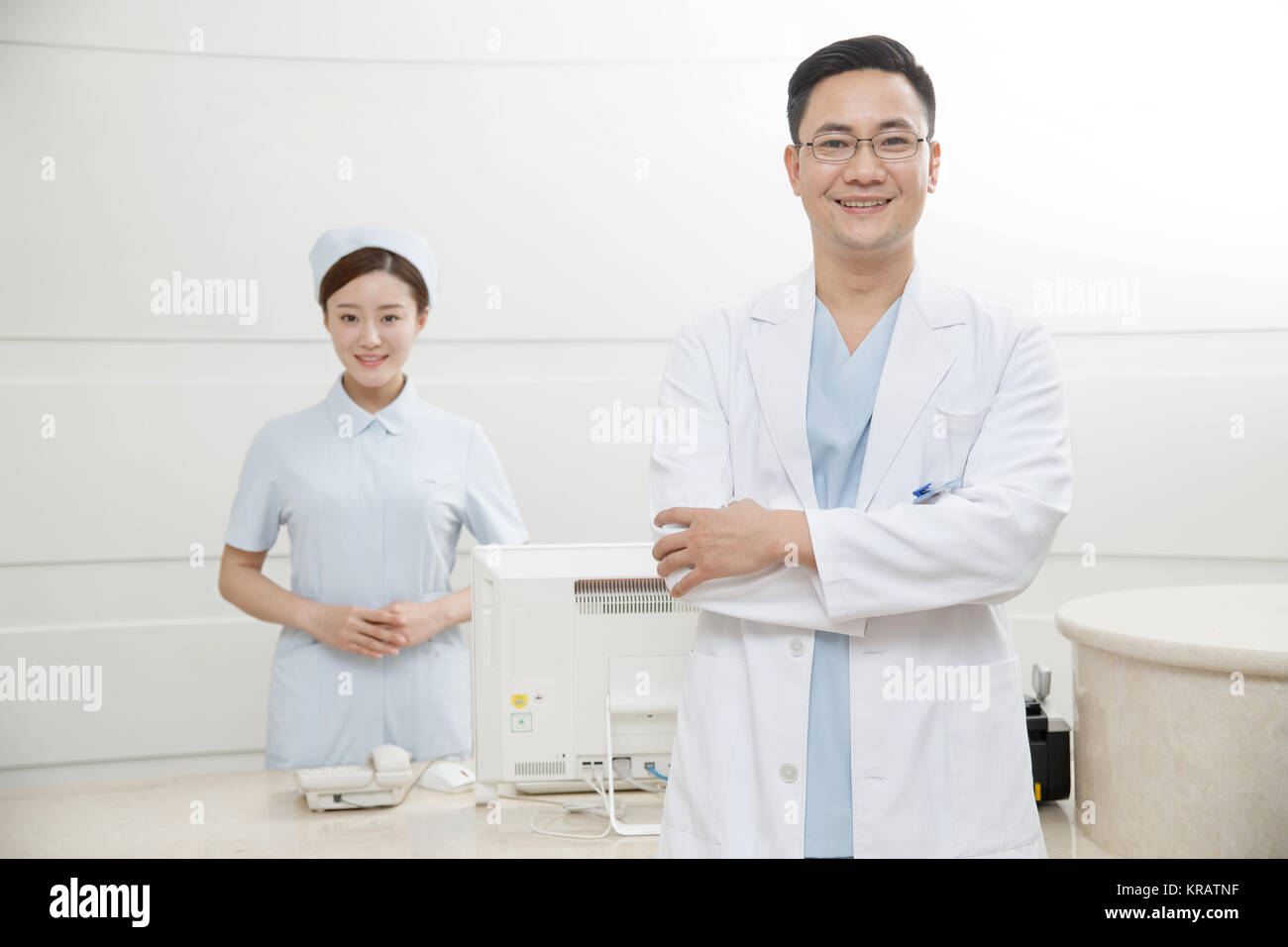 Doctors receptionist hi-res stock photography and images - Alamy