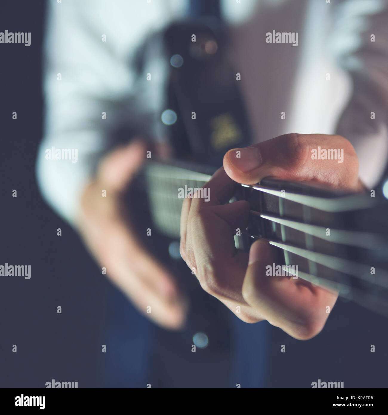 Instrumental solo hi-res stock photography and images - Alamy