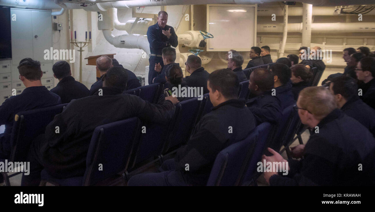 Safety standdown hi-res stock photography and images - Alamy