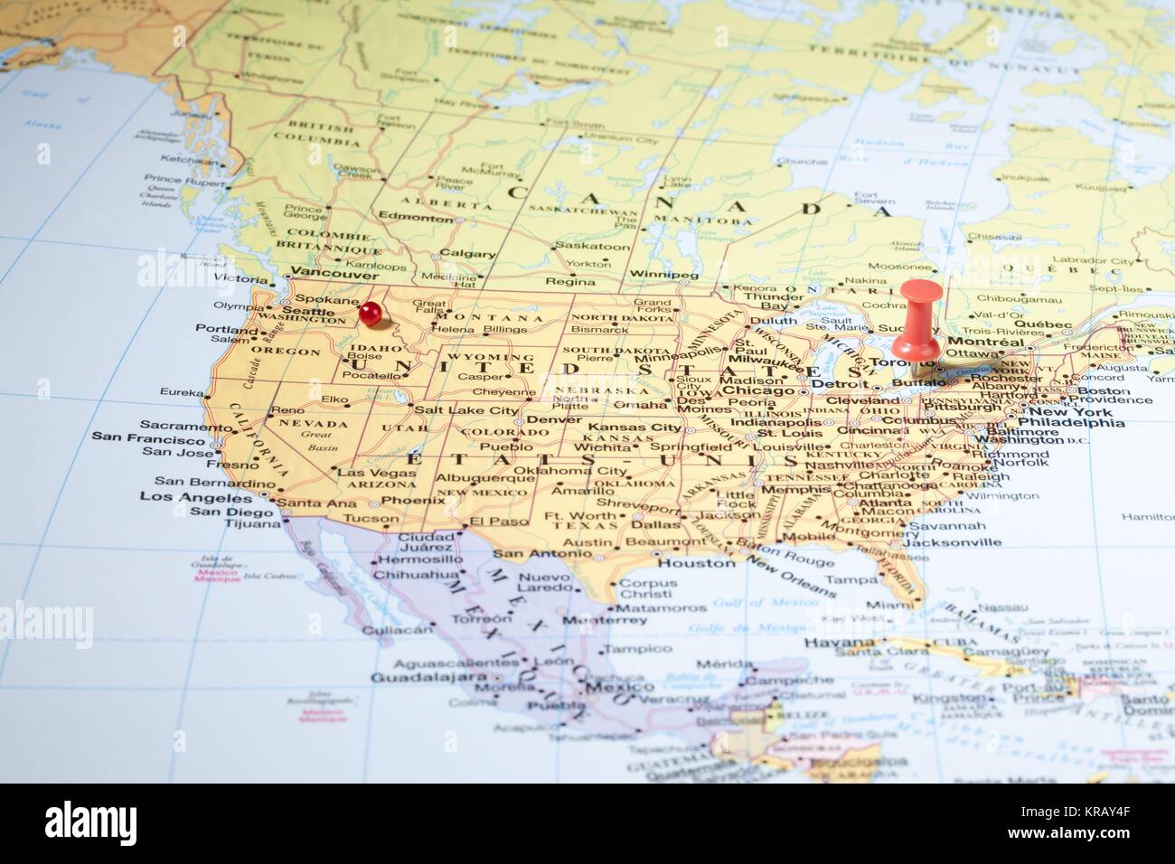 close up of pin on united states map Stock Photo - Alamy