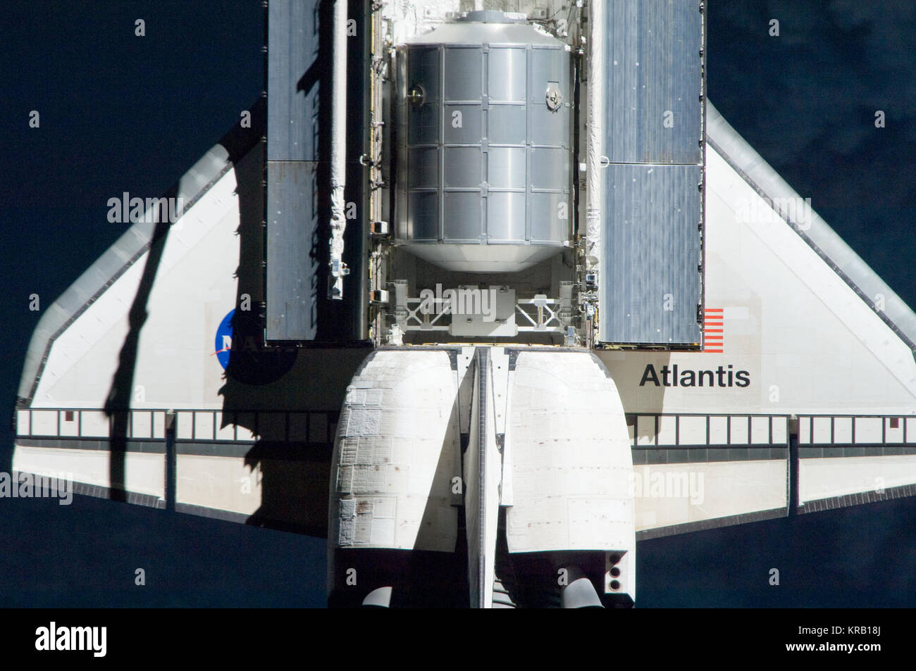 STS-135 Atlantis approaches the ISS (aft section Stock Photo - Alamy