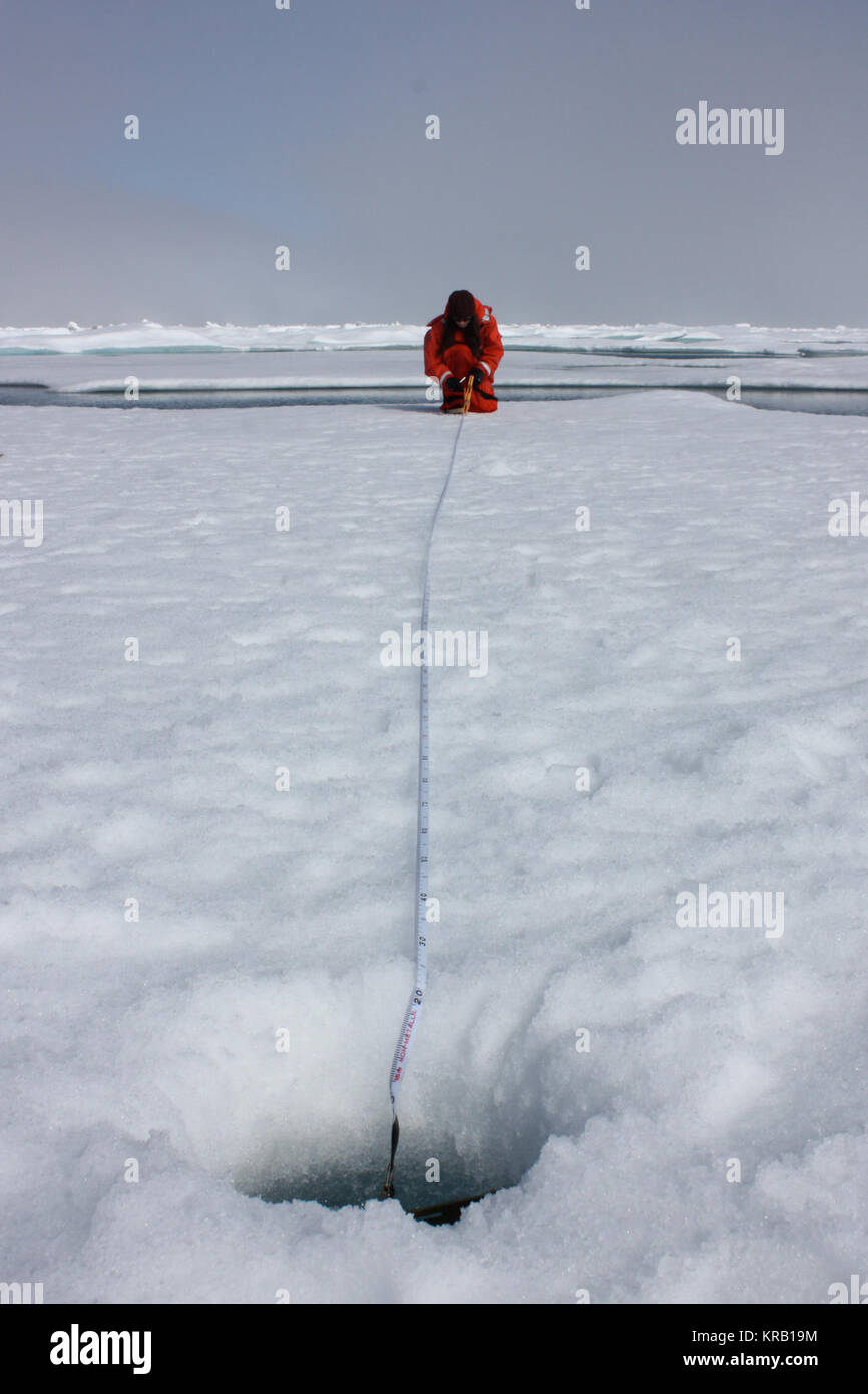 Mapping an Ice Station (5976537303 Stock Photo - Alamy