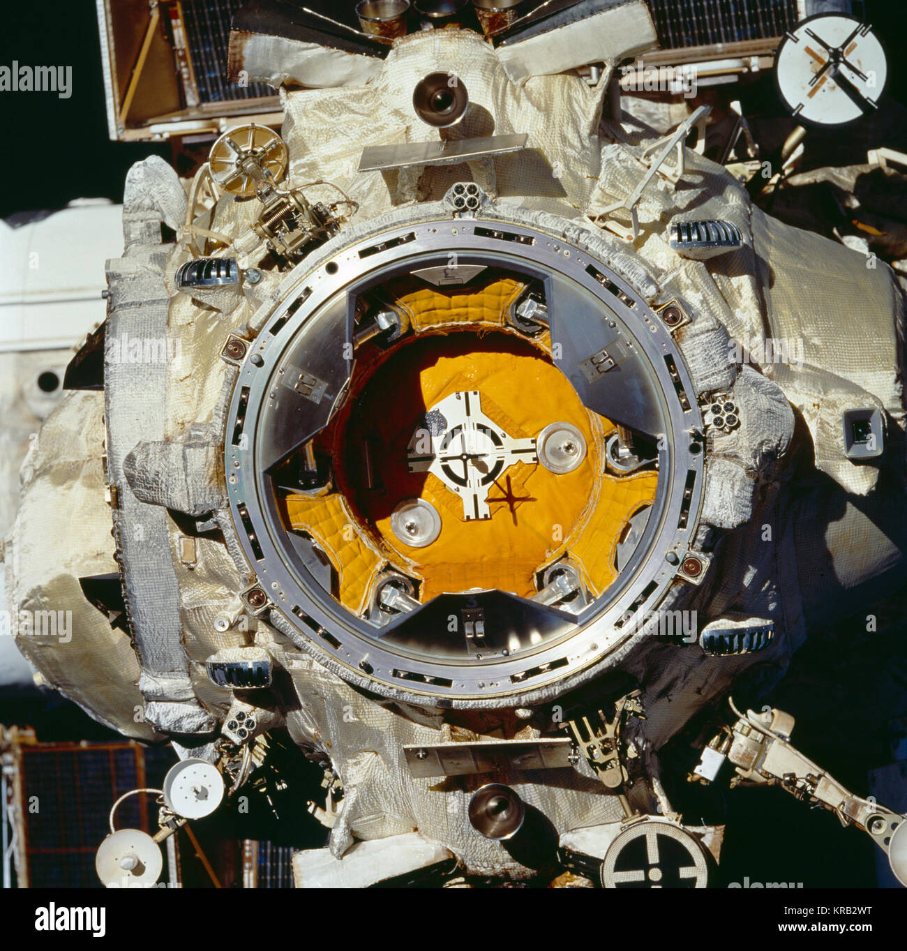 Kristall APAS docking mechanisms Stock Photo - Alamy