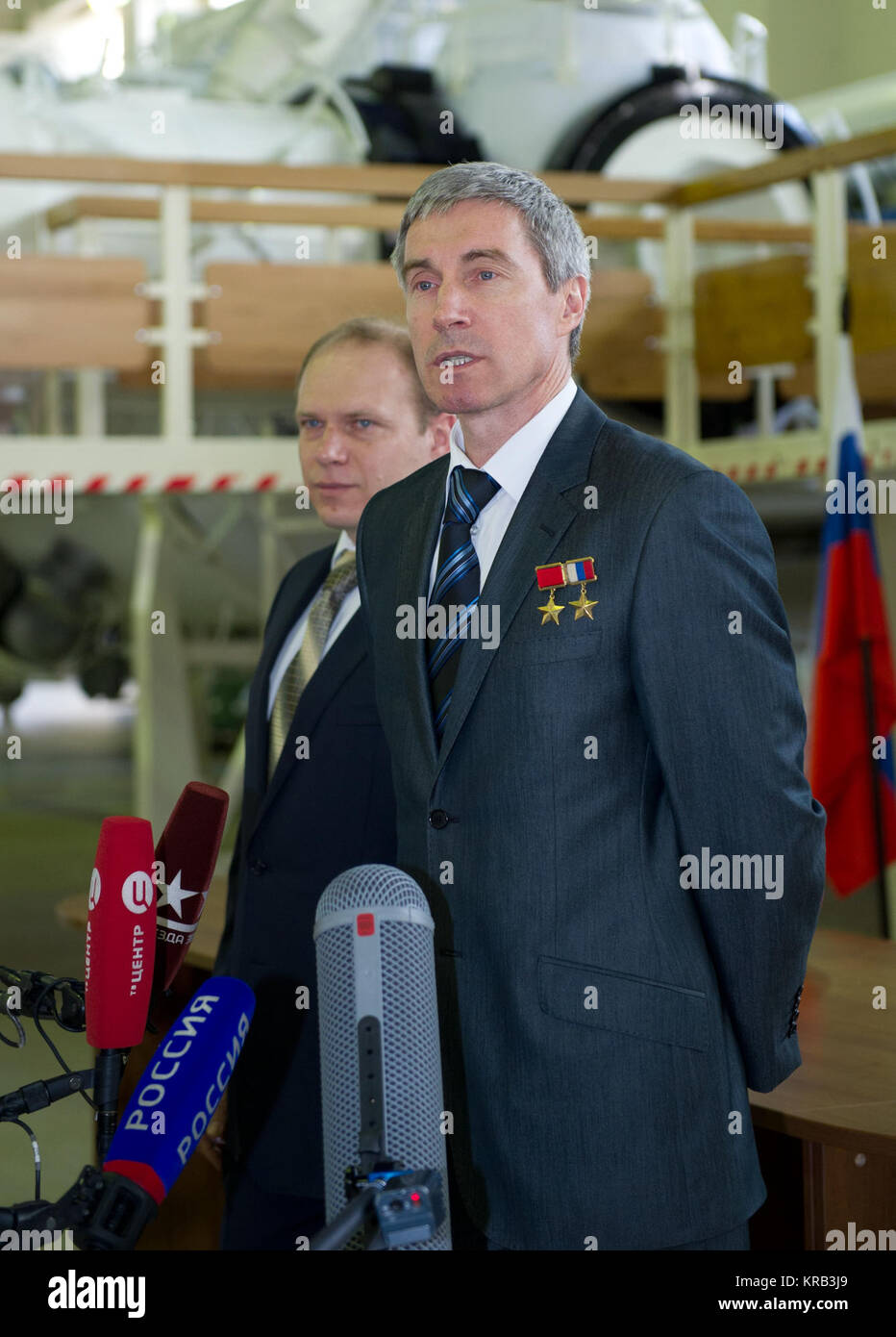 Sergei krikalev hi-res stock photography and images - Alamy